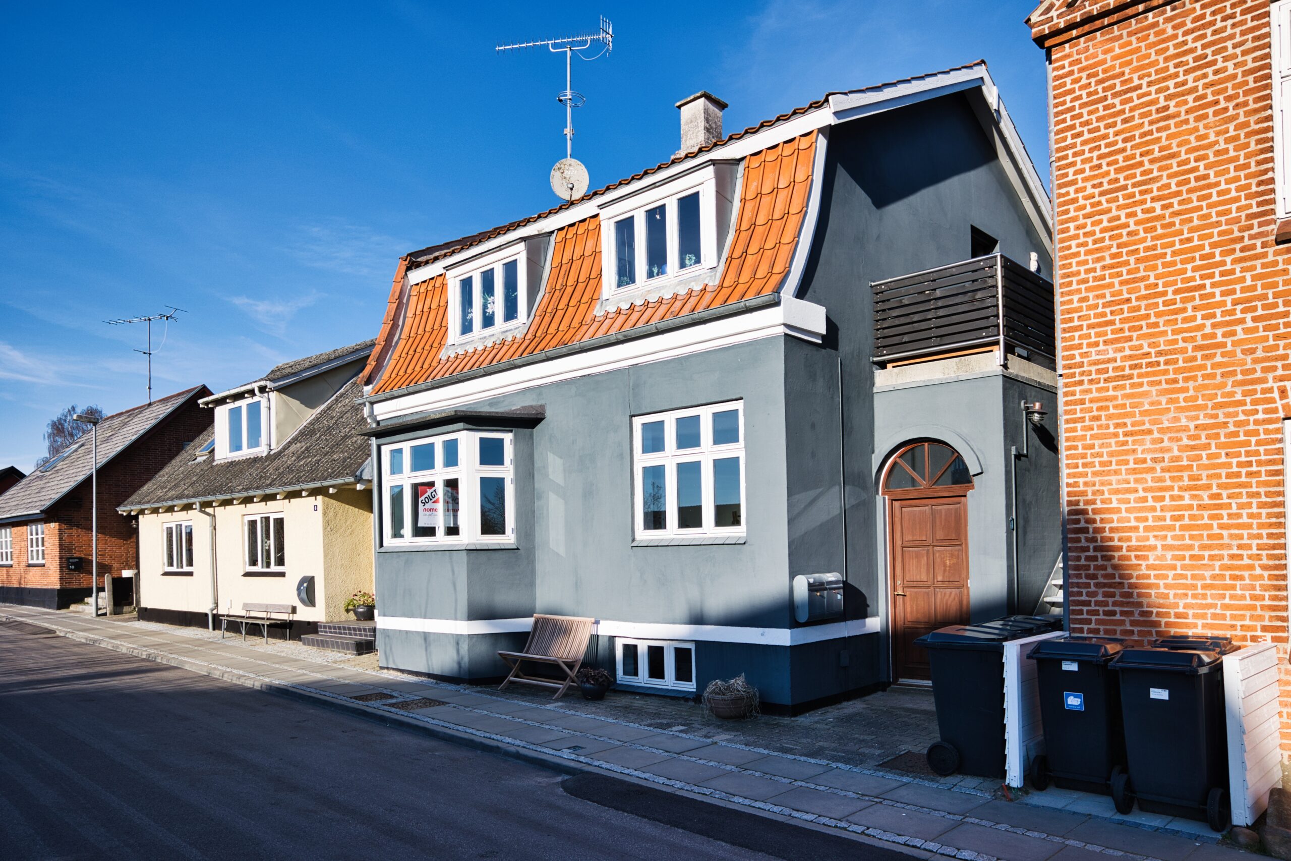 Maling af facade og vinduer – TP Ejendomme